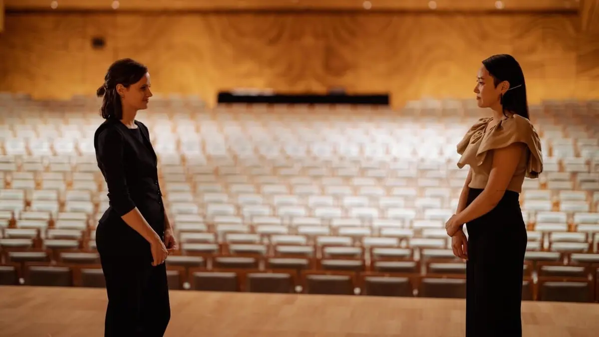 Bad Behaviour - Série