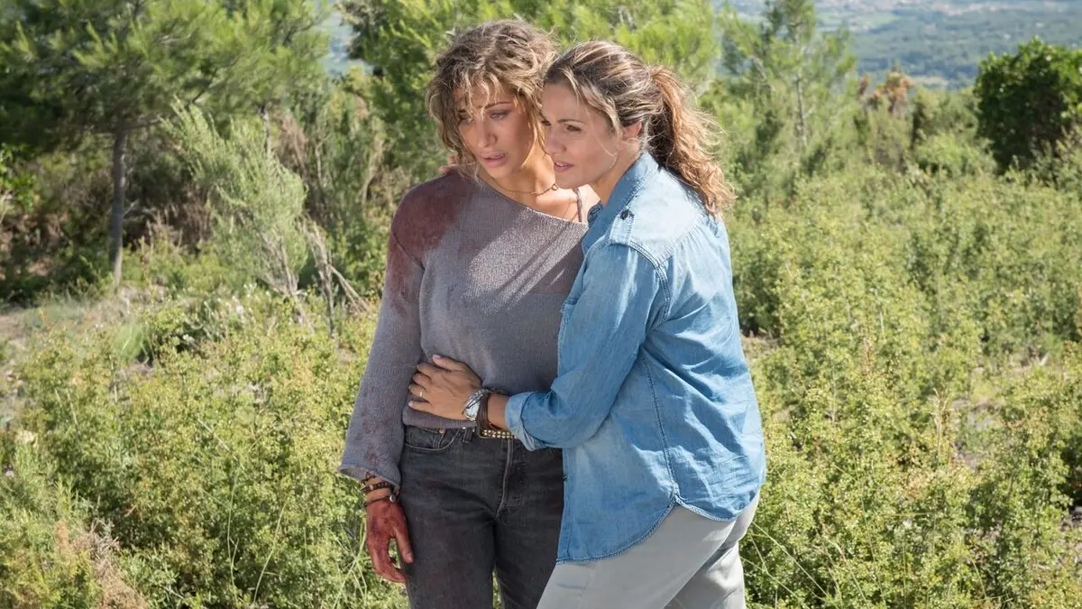 Les ombres rouges - Série