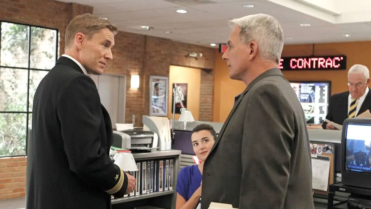 NCIS S08E12 Tourner une page (Série) où regarder TV, Replay, Streaming