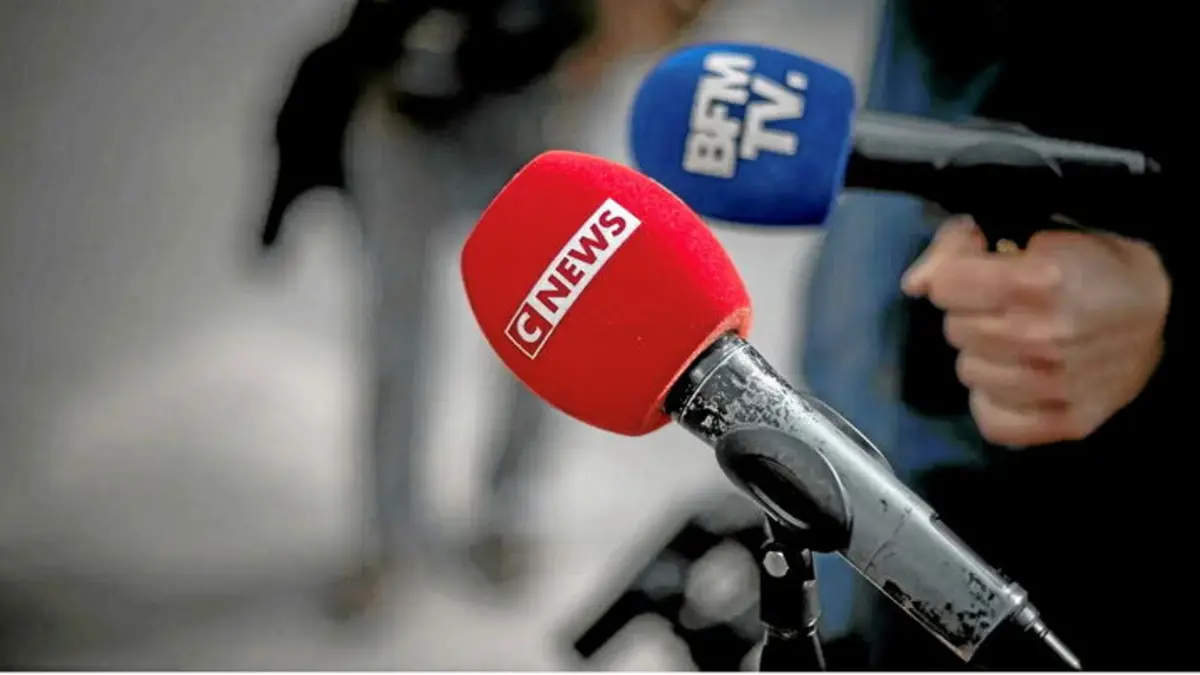 CNEWS creuse l'écart avec BFM TV au mois de février 2025