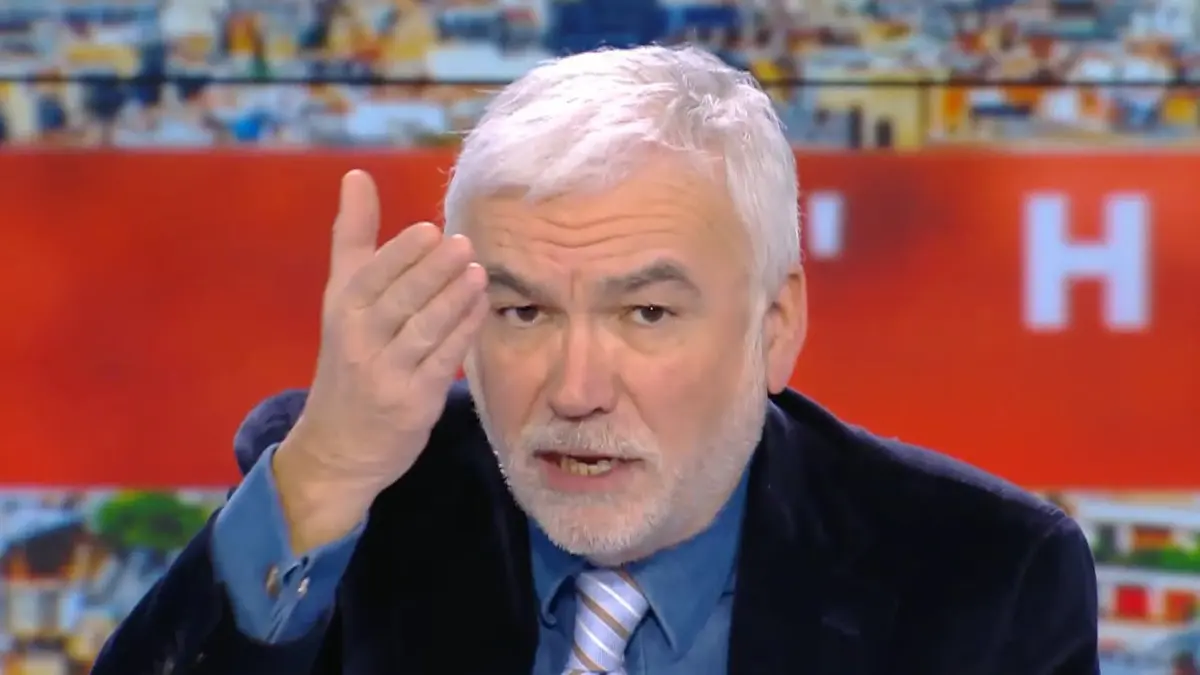 L'heure des Pros 2 replay du 02/02/2024 : "Emmanuel Macron est le ...