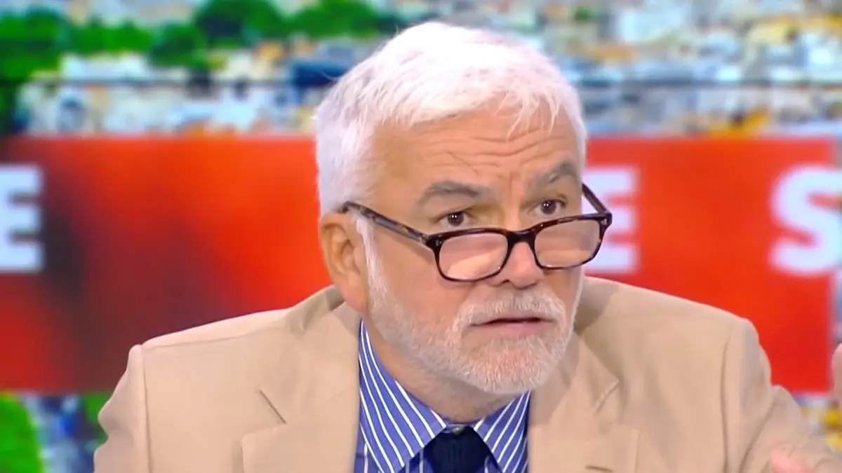 L'heure des pros replay du 01/09/2025 : “Il n’y aura pas de démission ...