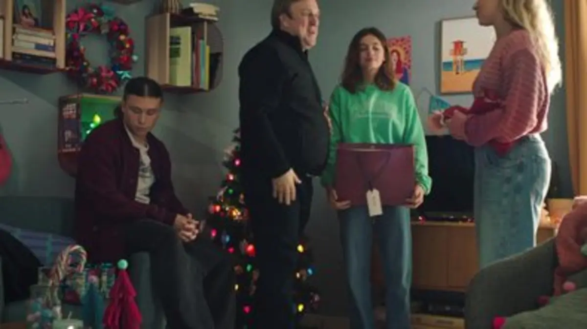 Ici tout commence replay du 24/12/2024 : ITC du 25 décembre 2024 en avance – Lionel vit mal le…