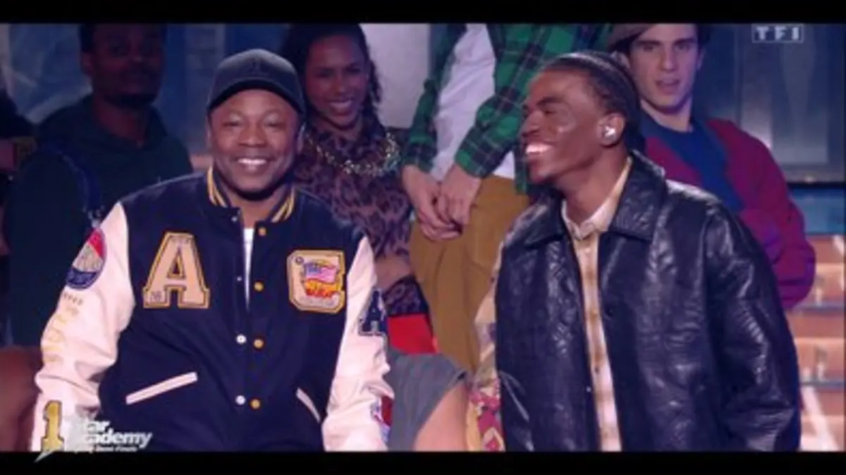 Star Academy replay du 04/01/2025 : Star Academy 2024 - Franck et MC Solaar chantent "Bouge de…