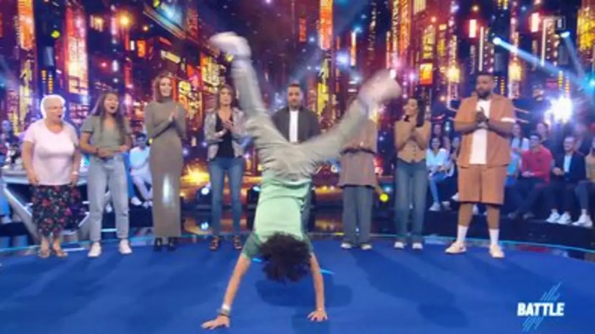 Vendredi, tout est permis avec Arthur replay du 20/01/2024 : VTEP - Il commence sa danse sur une…