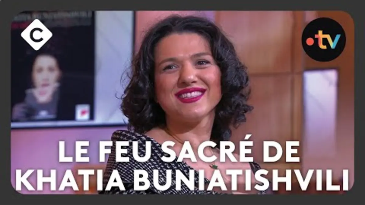 Replay C à vous du 24/10/2024 : Khatia Buniatishvili met Mozart à l’honneur - C à Vous - 24/10/2024