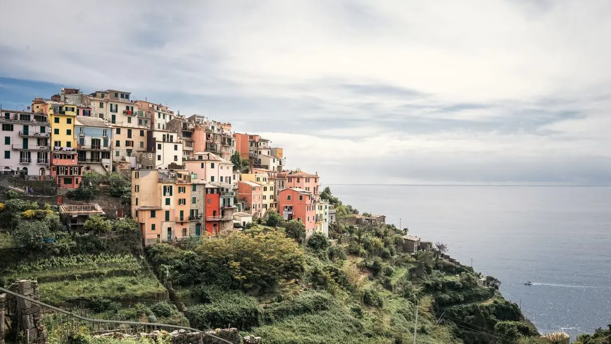 Village italien : le gros lot de l'UE ! (Documentaire) où regarder TV ...