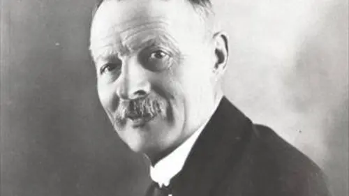 Charles Pathé et Léon Gaumont, premiers géants du cinéma (Documentaire ...