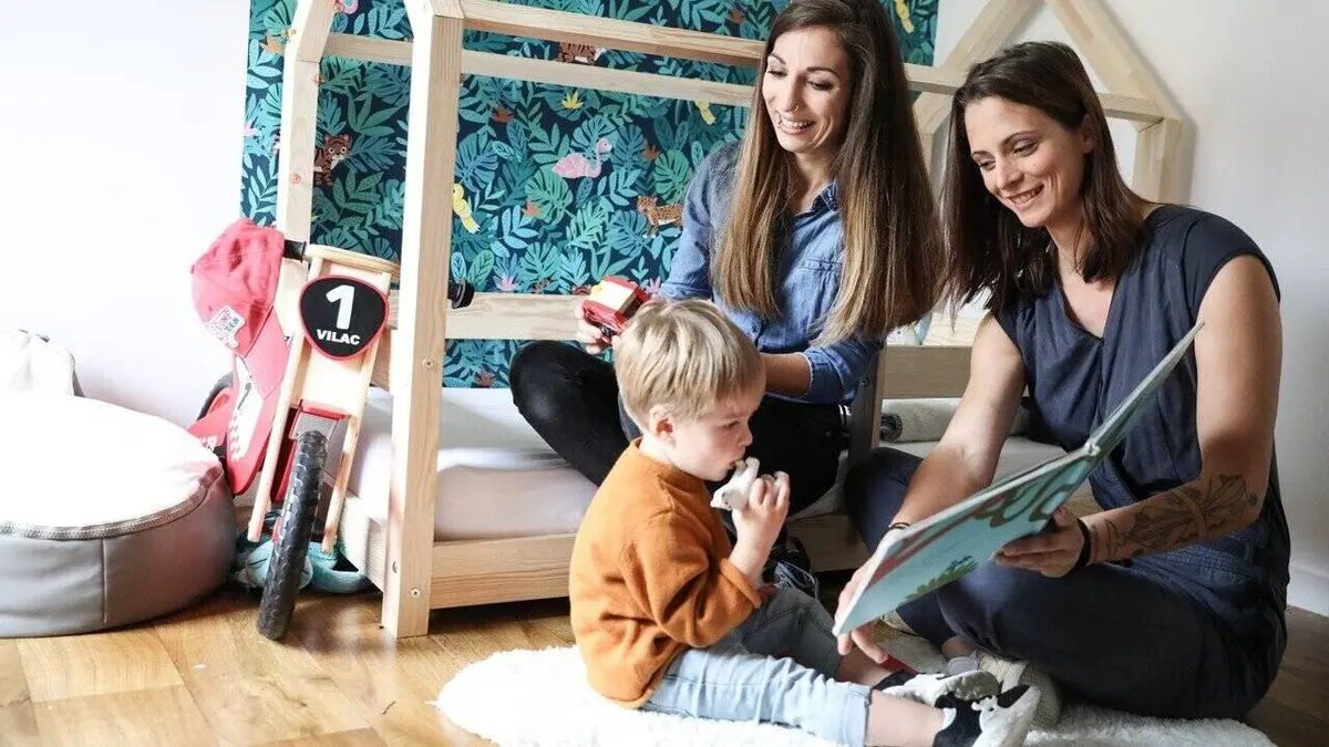 Les mamans S02E95 Une maman au coeur lourd (Documentaire) • Programme ...